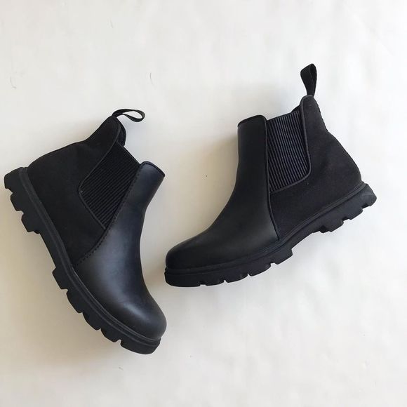 Native | Shoes | Nativeblack Chelsea Boots Vguc Light Stain Size 3 ...